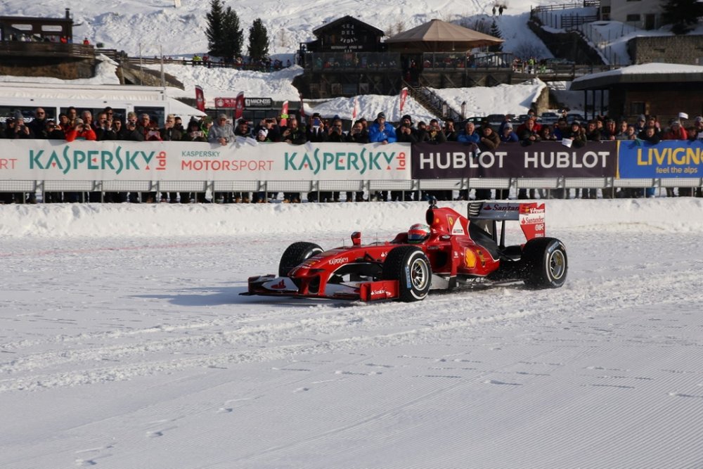 Snow run – Scuderia Ferrari at Livigno | Mitorosso.com – Ferrari Online ...